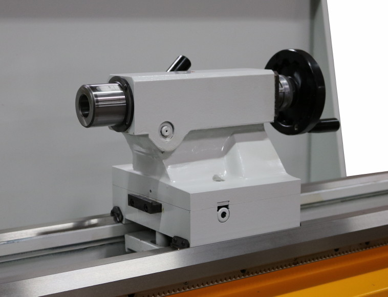 MODEL 16-M ENGINE LATHE (2" Spindle Bore)
