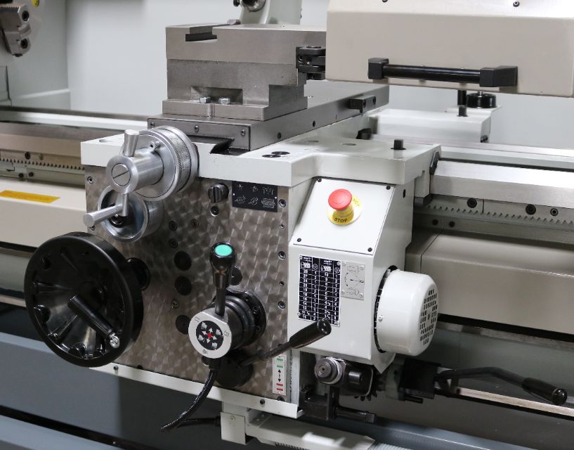 MODEL 25-MC ENGINE LATHE