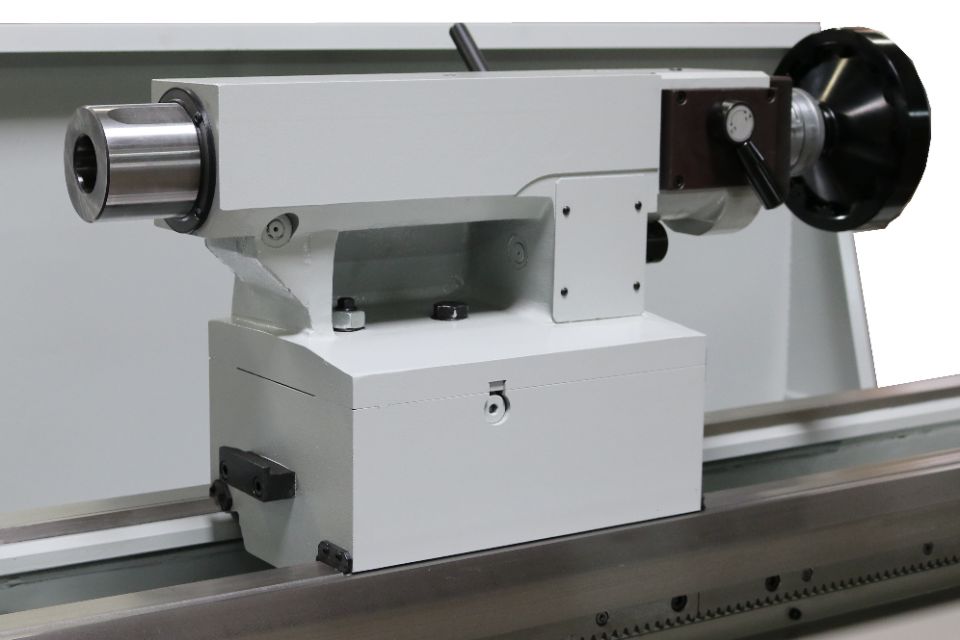 MODEL 28-MC ENGINE LATHE